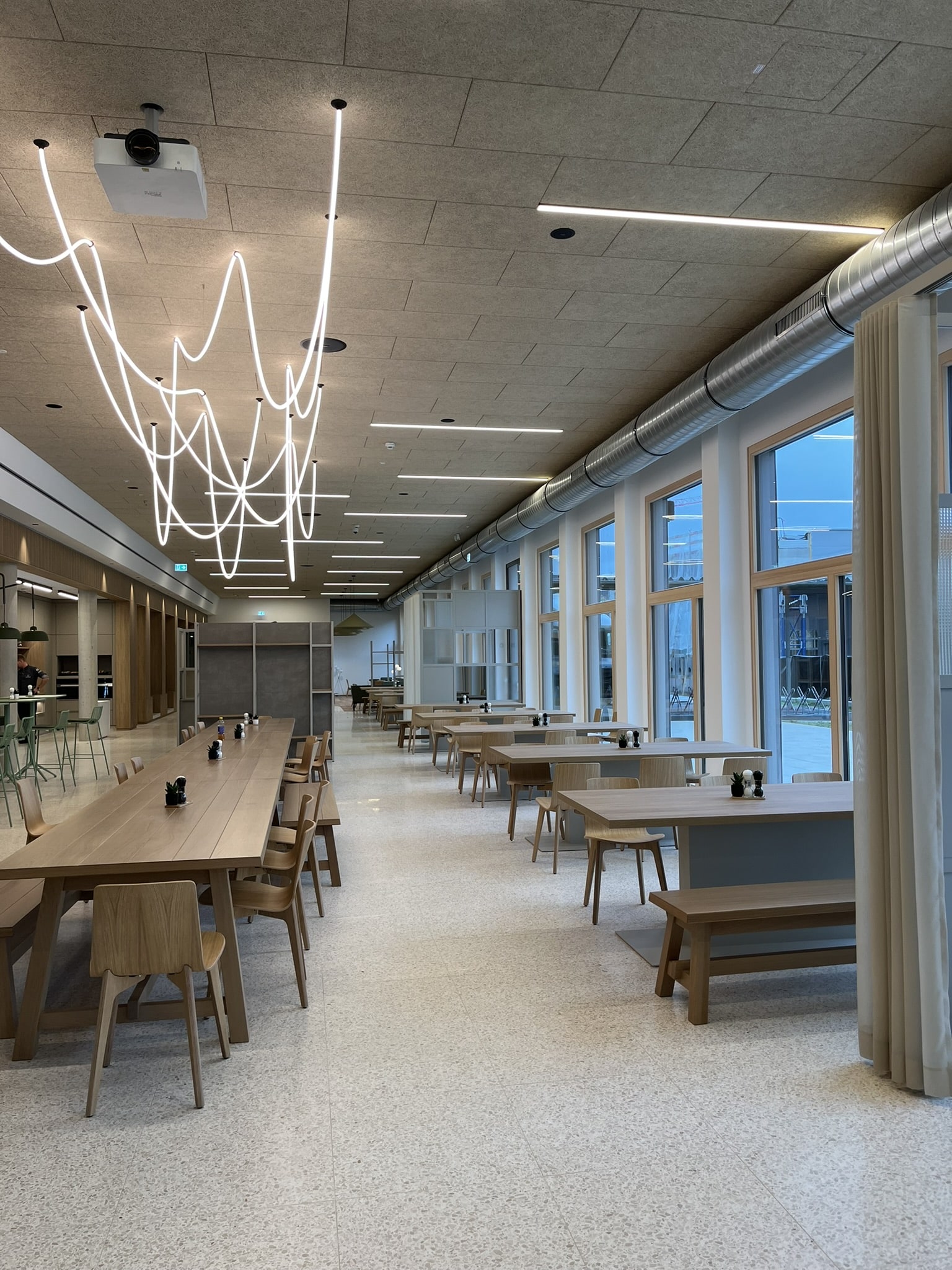 MIC-Bürogebäude in Linz ist offiziell eröffnet - Gesamtdienstleister ...